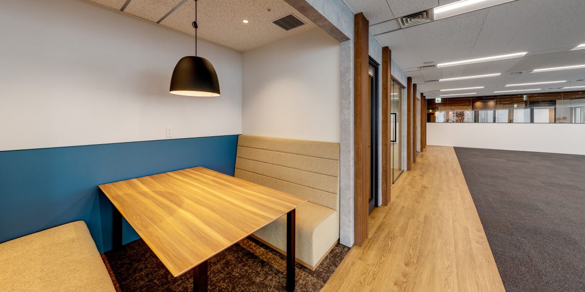 【青山ビル】見どころを紹介～世界的デザイナーが手掛けるハイグレードオフィス～｜BUILMILL(ビルミル)