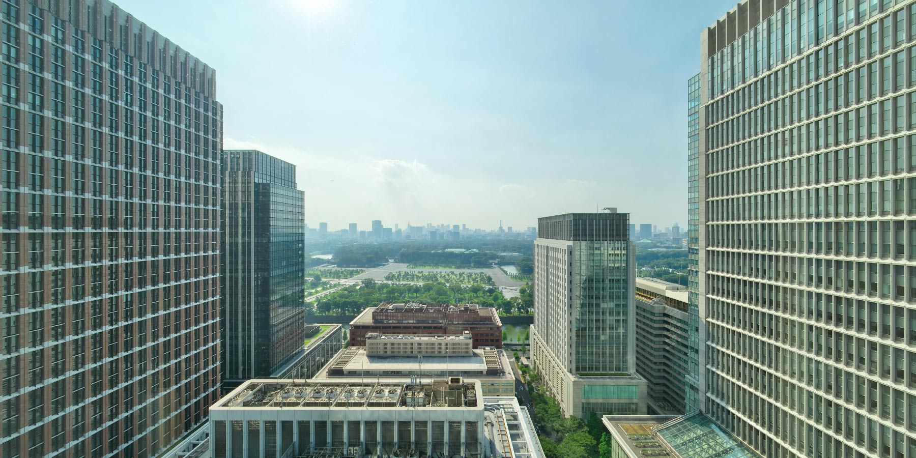 【JPタワー】日本の中心から世界の中心へ｜歴史と未来が交わるオフィス｜BUILMILL(ビルミル)