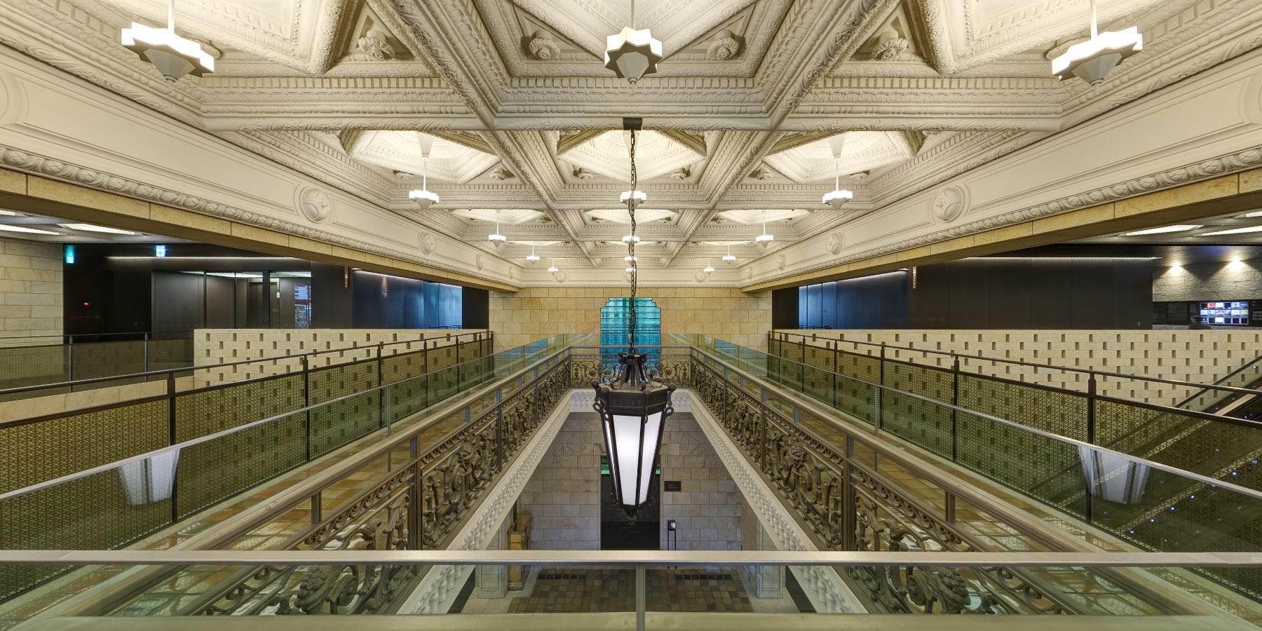 【ダイビル本館】時代を切り拓くビジネスを、大阪が誇る名建築で。｜BUILMILL(ビルミル)