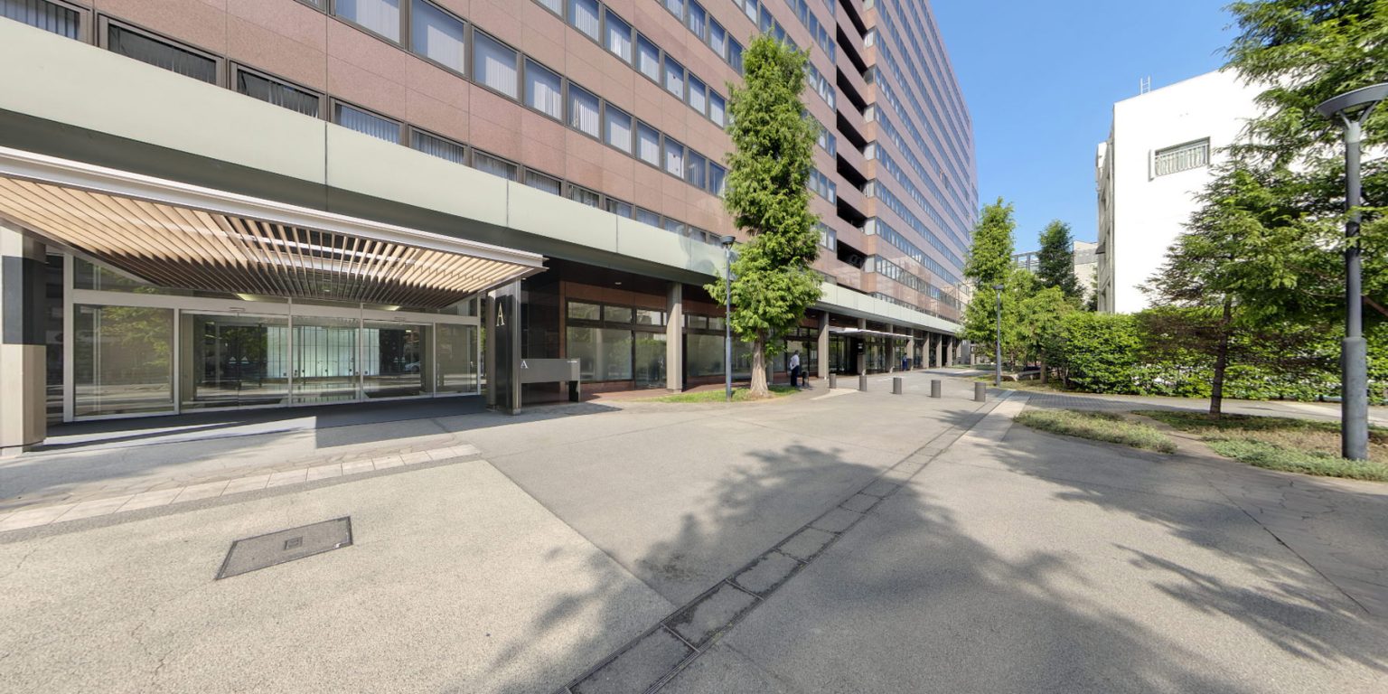 【芝パークビル】軍艦ビルの愛称で親しまれる芝公園のランドマーク｜BUILMILL(ビルミル)