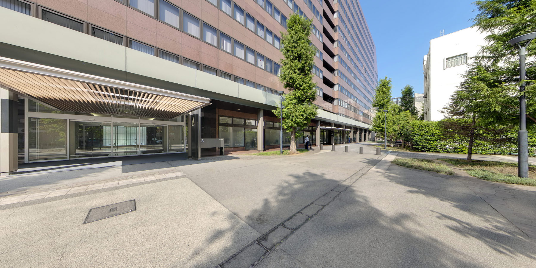 【芝パークビル】軍艦ビルの愛称で親しまれる芝公園のランドマーク｜BUILMILL(ビルミル)