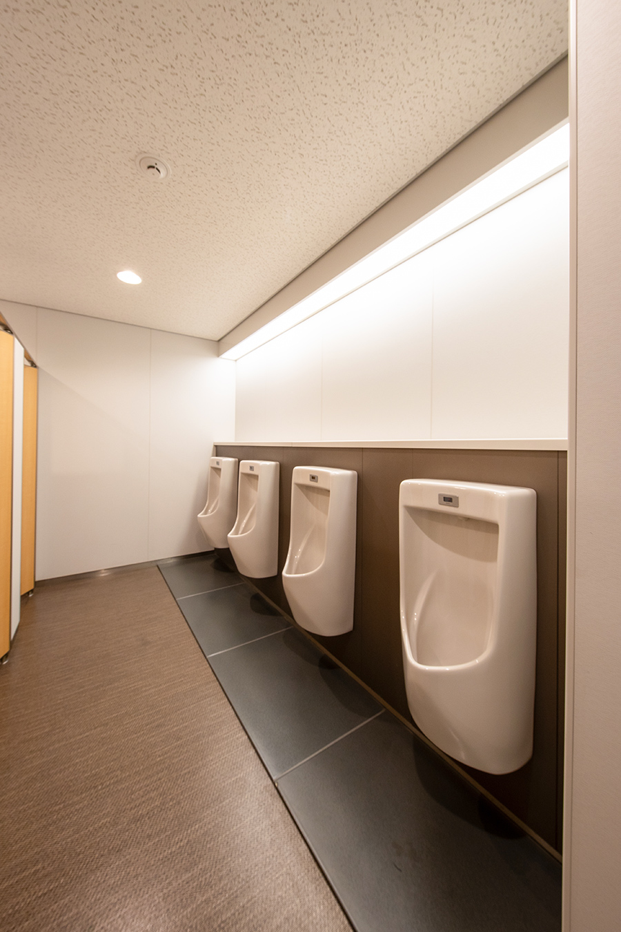 【品川シーサイドパークタワー】海風を感じる緑の中の500坪超オフィス｜BUILMILL(ビルミル)