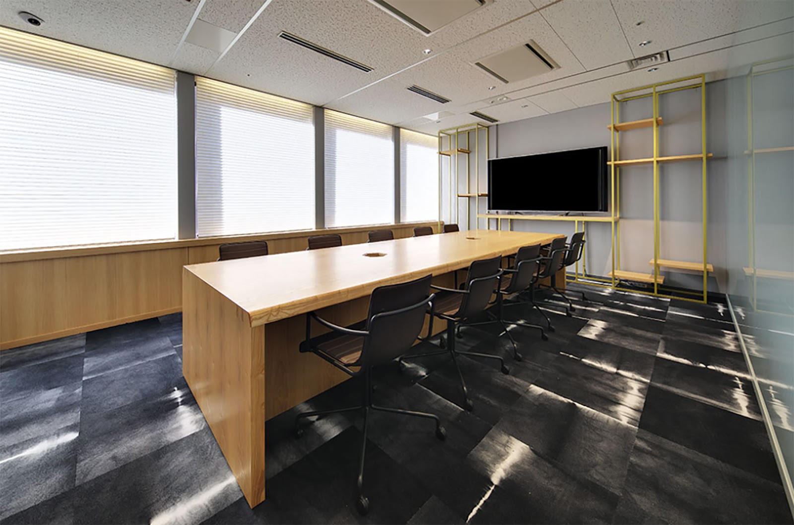 【SENQ霞が関】次世代のリーダーが誕生する和モダンな機能性オフィス｜BUILMILL(ビルミル)