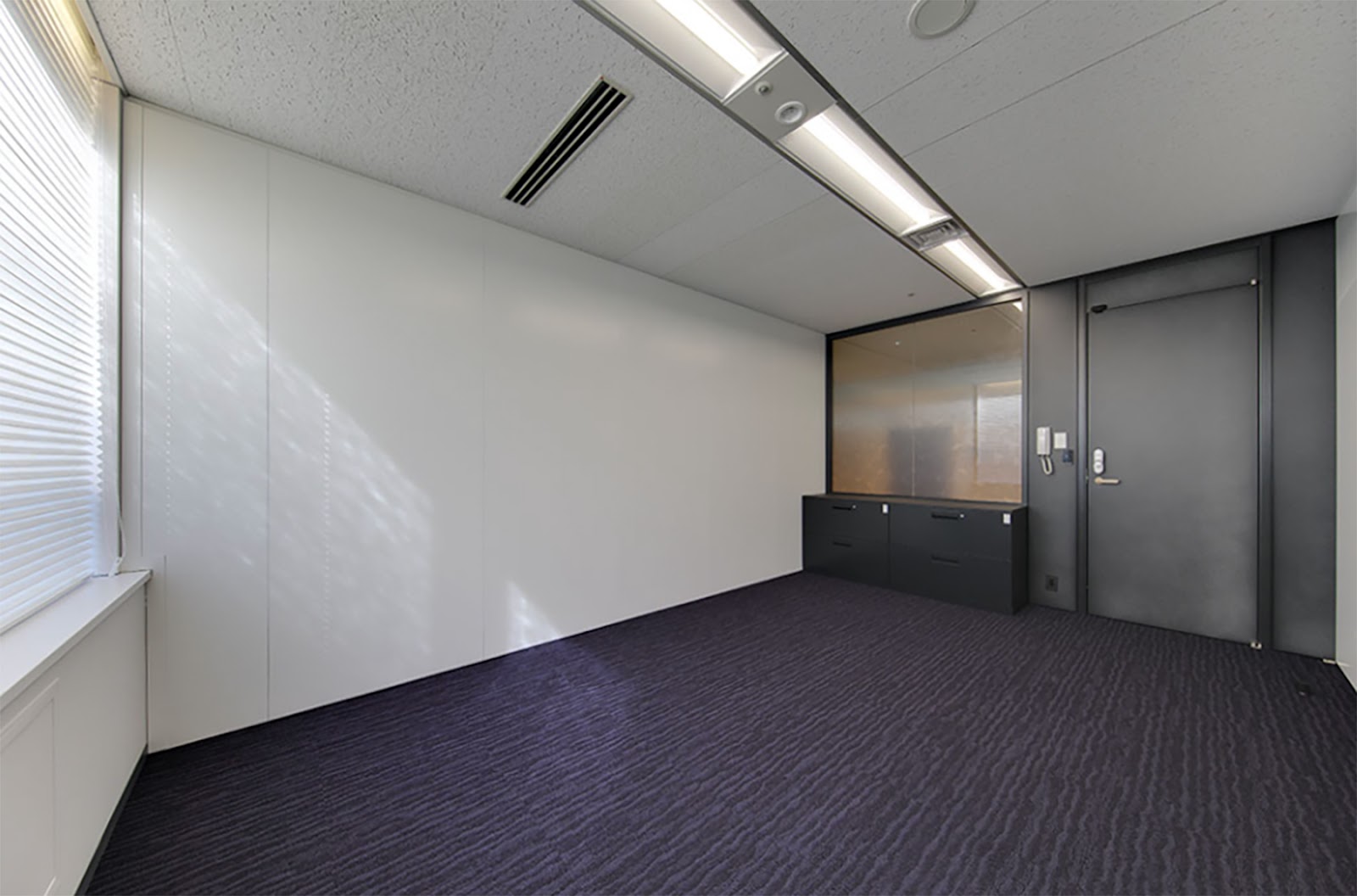 【SENQ霞が関】次世代のリーダーが誕生する和モダンな機能性オフィス｜BUILMILL(ビルミル)