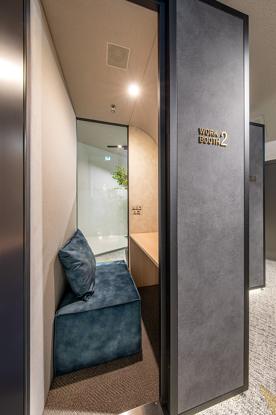 【SENQ（センク）青山並木通り】イチョウ並木に癒される！大都会の多機能オフィス｜BUILMILL(ビルミル)