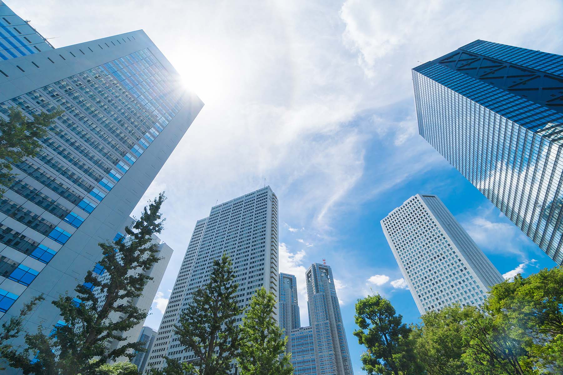 「センターコア方式のオフィスデザインがもたらすメリットとデメリットとは？」｜BUILMILL(ビルミル)